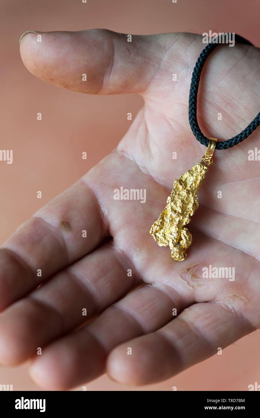 Gold Nugget Hand High Resolution Stock Photography and Images - Alamy