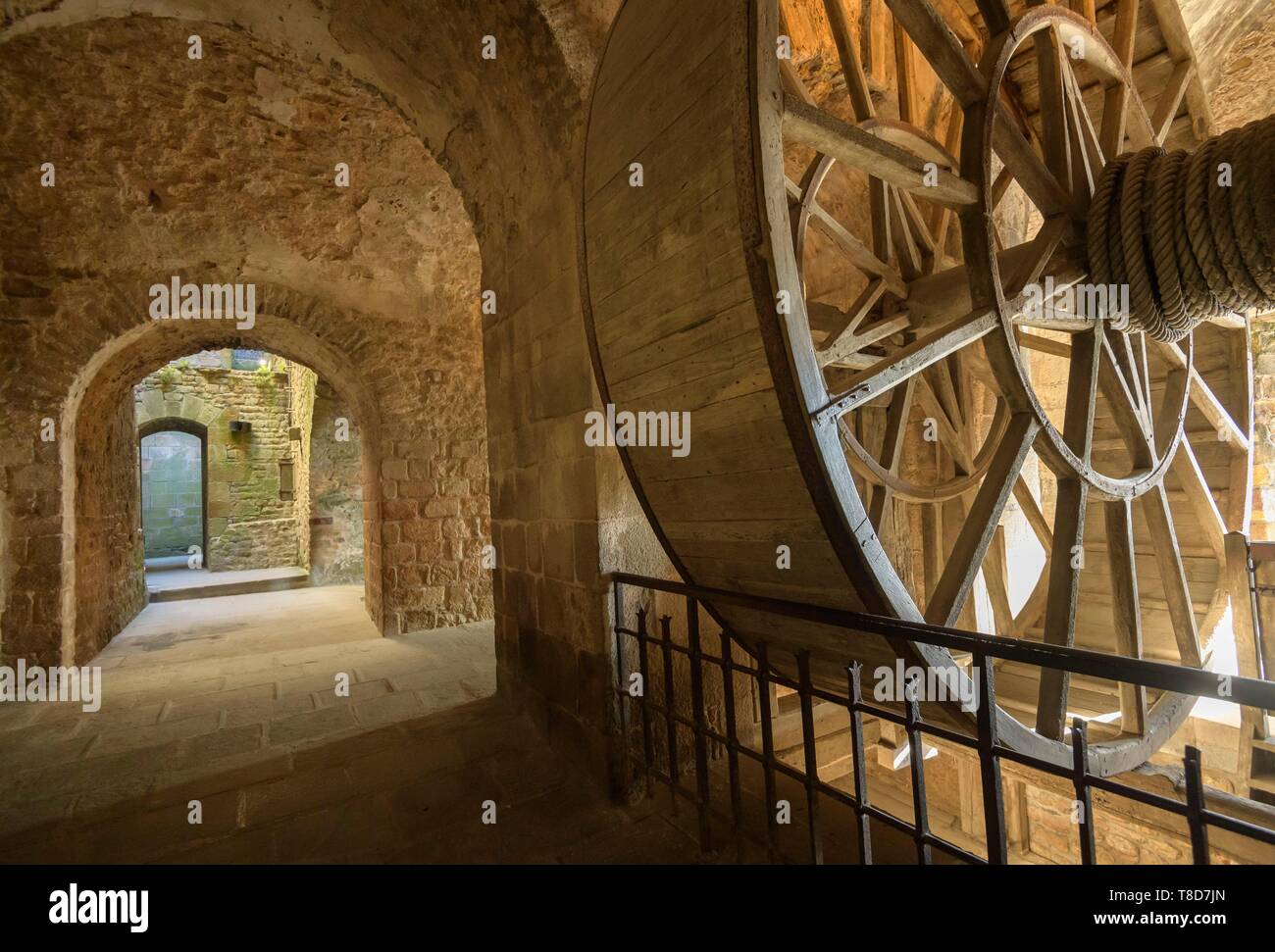 France, Manche, the Mont-Saint-Michel, the hoist winch wheel Stock ...