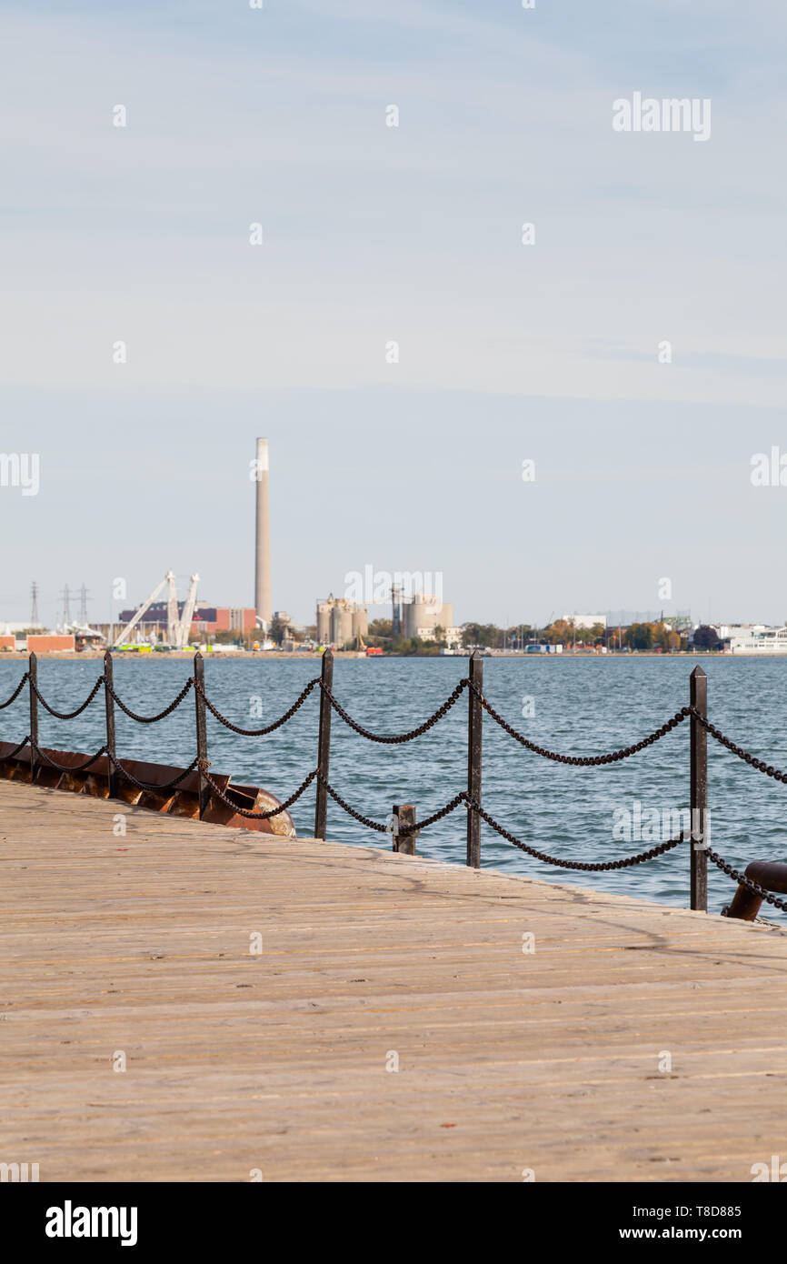 Toronto Waterfront. The view across Lake Ontario from the Toronto ...