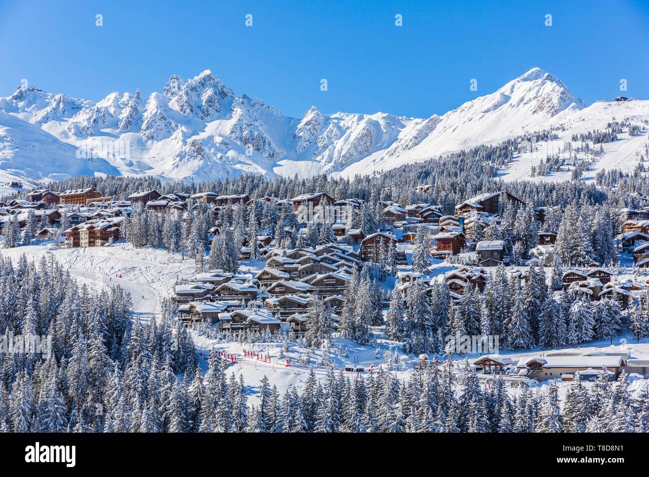 Village de courchevel hi-res stock photography and images - Alamy