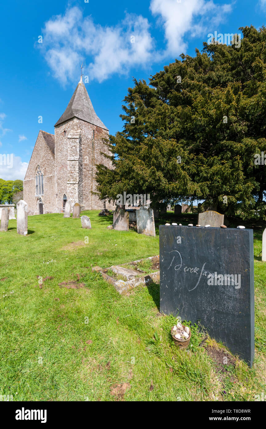 Derek Jarman's grave in the churchyard of St Clement's church, Old ...