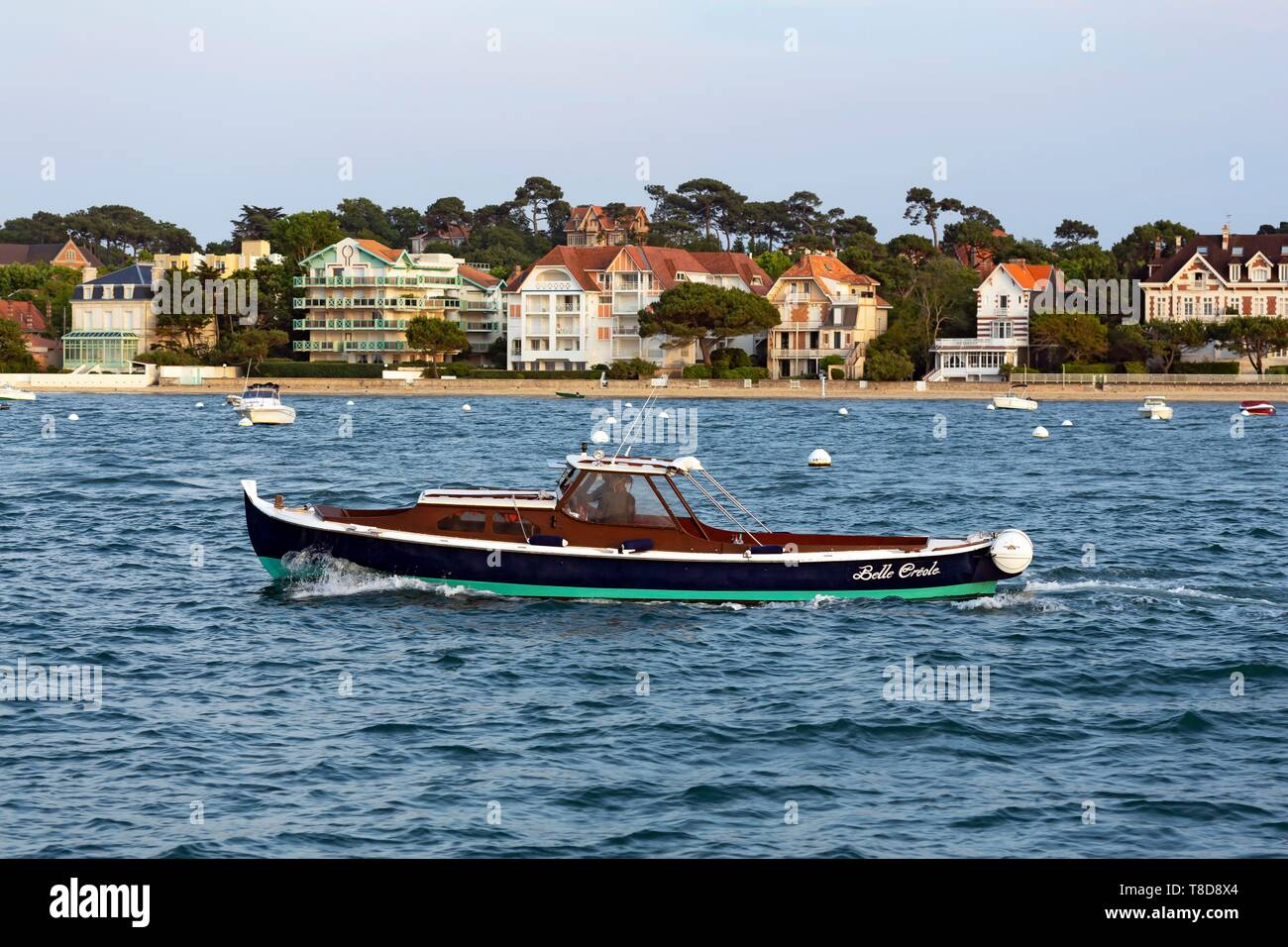 Pinasse bassin arcachon hi-res stock photography and images - Alamy