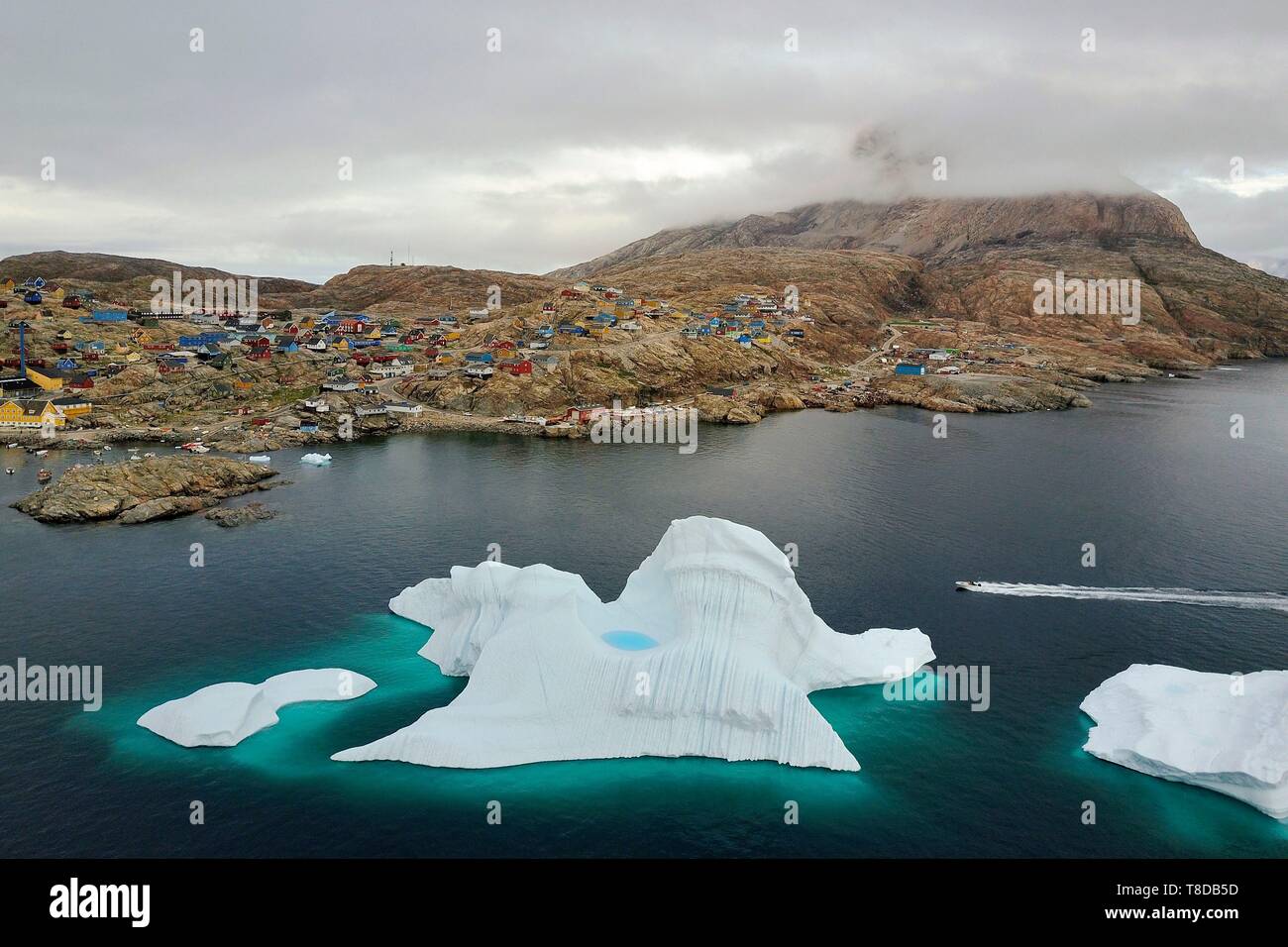 Aerial view west greenland coast hi-res stock photography and images ...