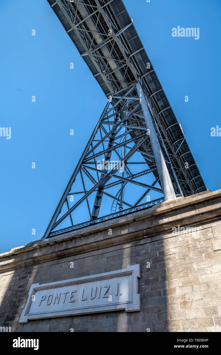Dom Luis I Bridge . Double-deck metal arch bridge over River Douro that ...