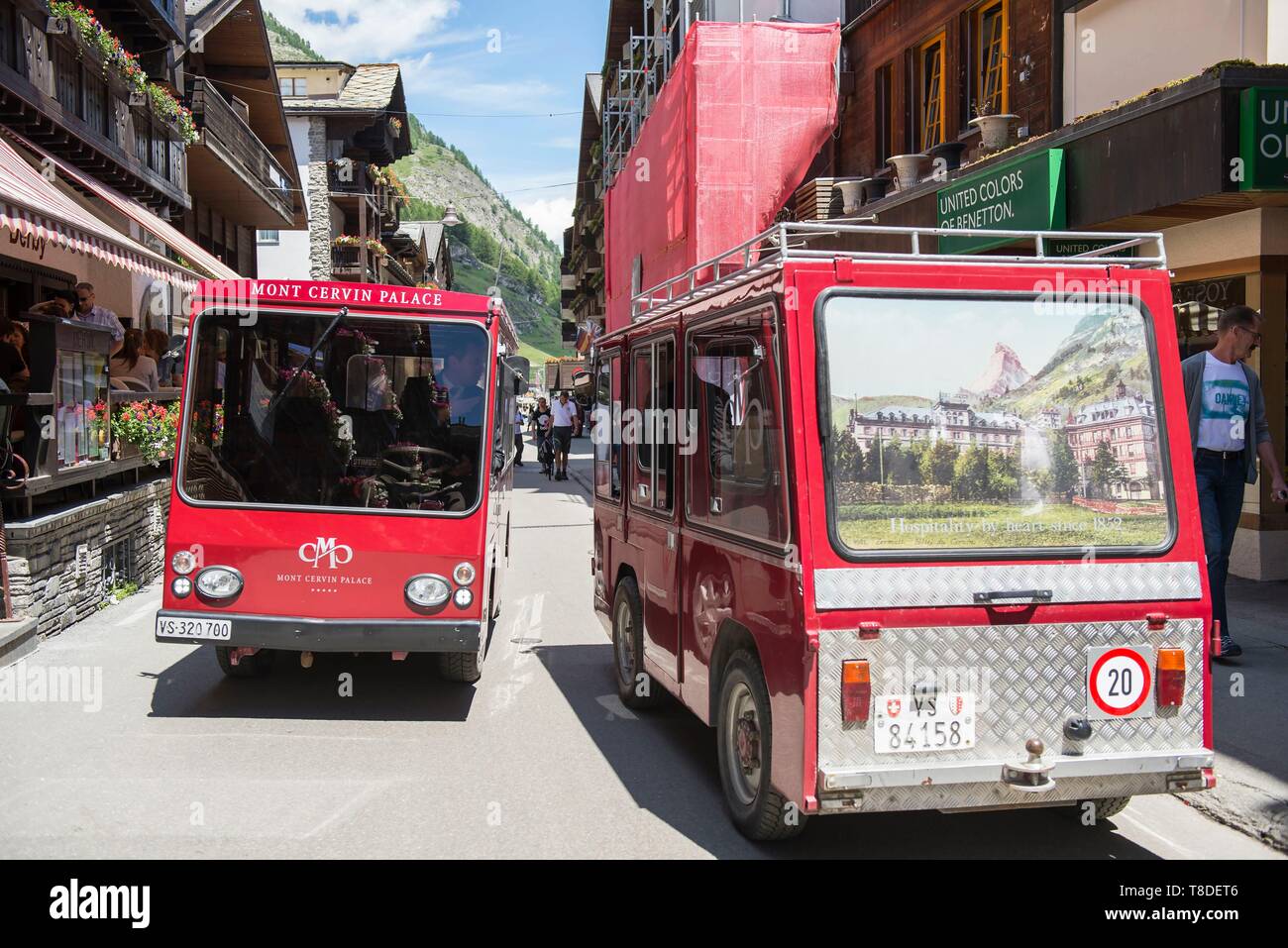 Switzerland, Valais, Zermatt, in the village traffic is only possible ...