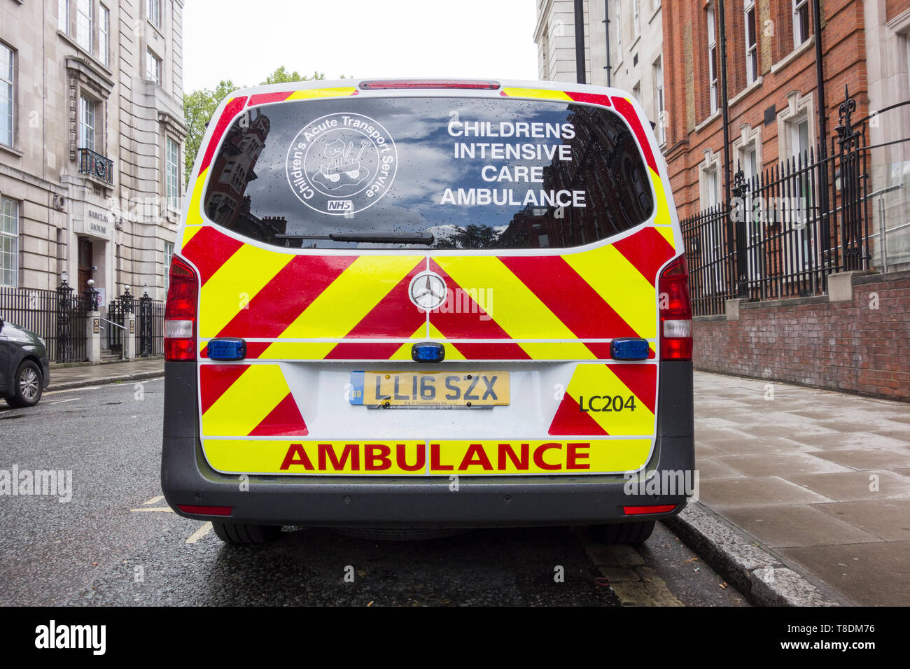 Children's Intensive Care Ambulance parked on Great Ormond Street ...