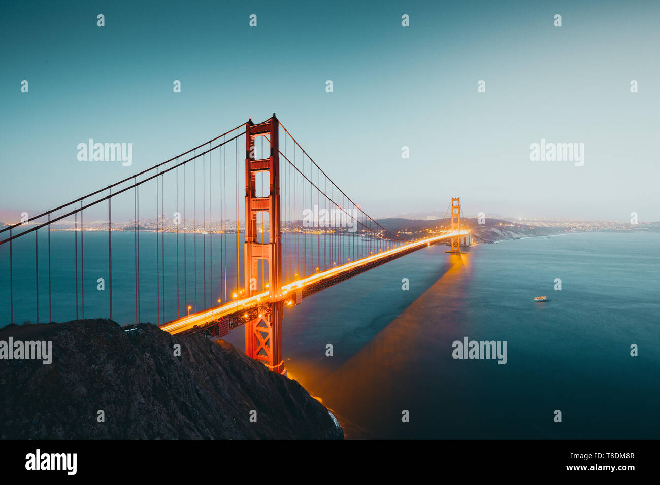 Panoramic view of famous Golden Gate Bridge seen from Battery Spencer ...