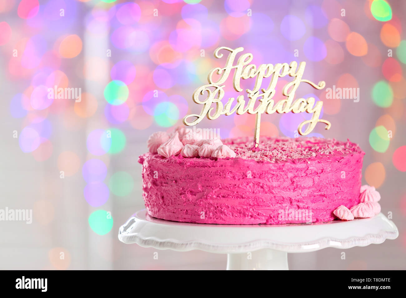Cake blurred lights background hi-res stock photography and images - Alamy