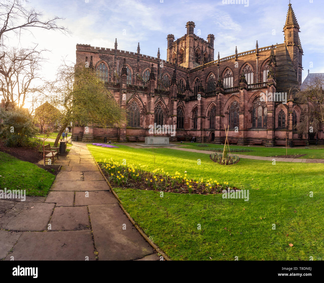 Restored tudor hi-res stock photography and images - Alamy
