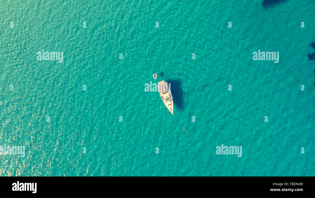 Drop down view of sail boats anchored in bay. Sakarun beach at Dugi ...