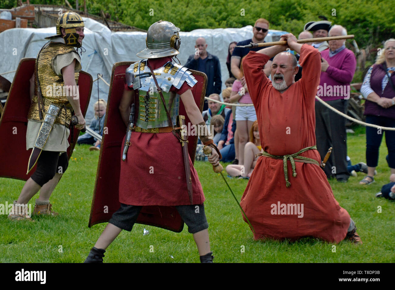 Romans fighting Celts at the Milton Keynes Museum History Festival 2019 ...