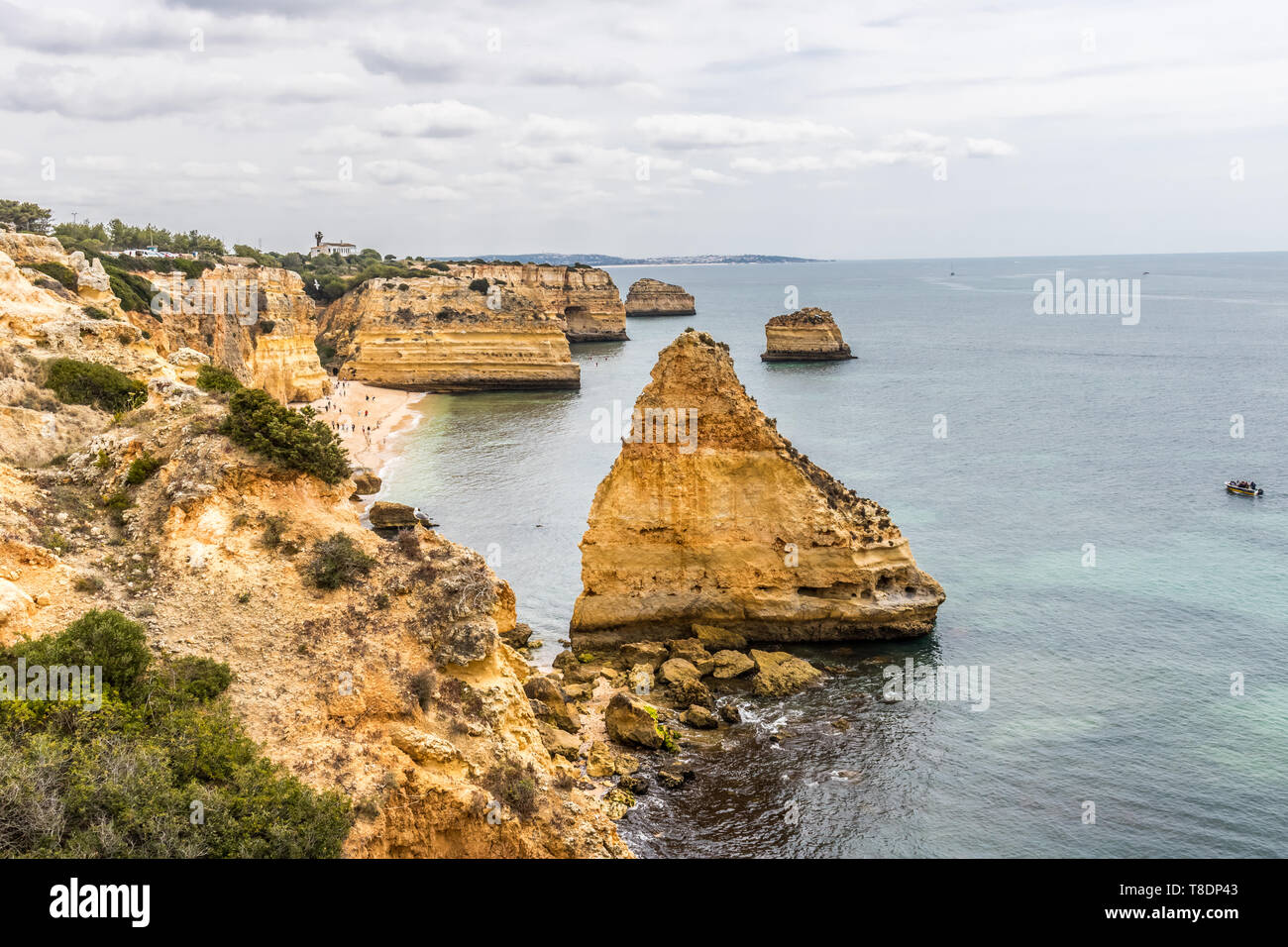 Praia da dona ana hi-res stock photography and images - Alamy