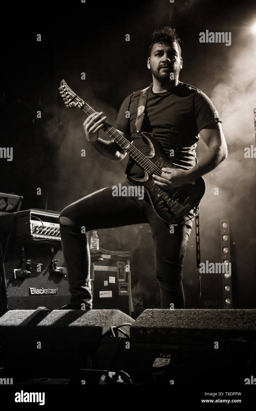 Aborted guitarist hi-res stock photography and images - Alamy