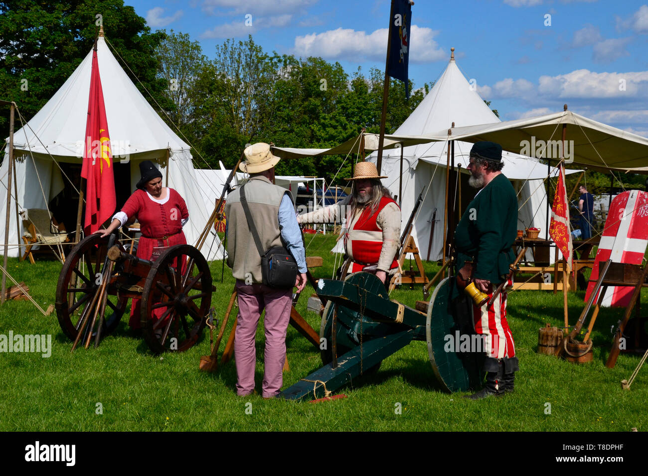 War of the Roses reenactment group showing off their cannons at the ...