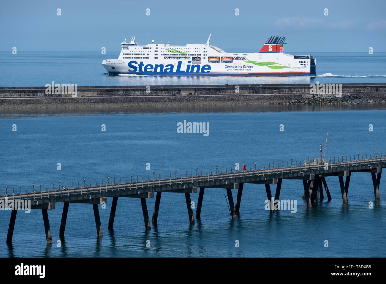 Ferry To Ireland High Resolution Stock Photography and Images - Alamy