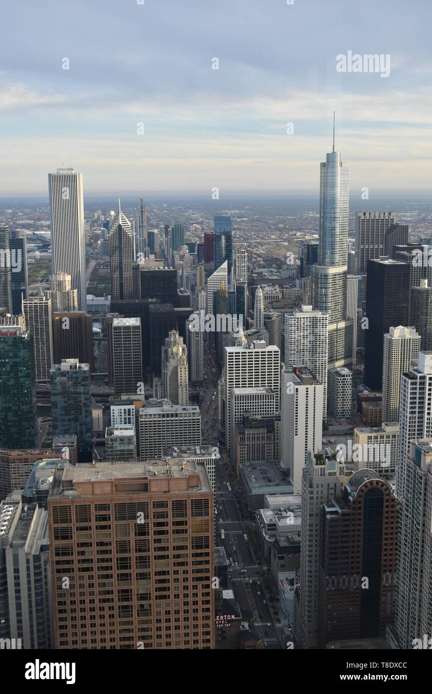 View of the Chicago skyline seen from the 360 Chicago observation deck ...