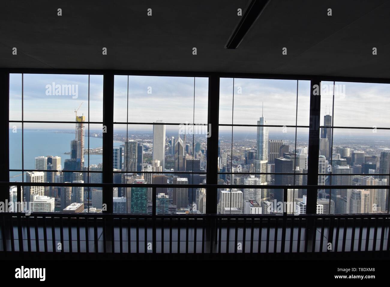 View of the Chicago skyline seen from the 360 Chicago observation deck ...