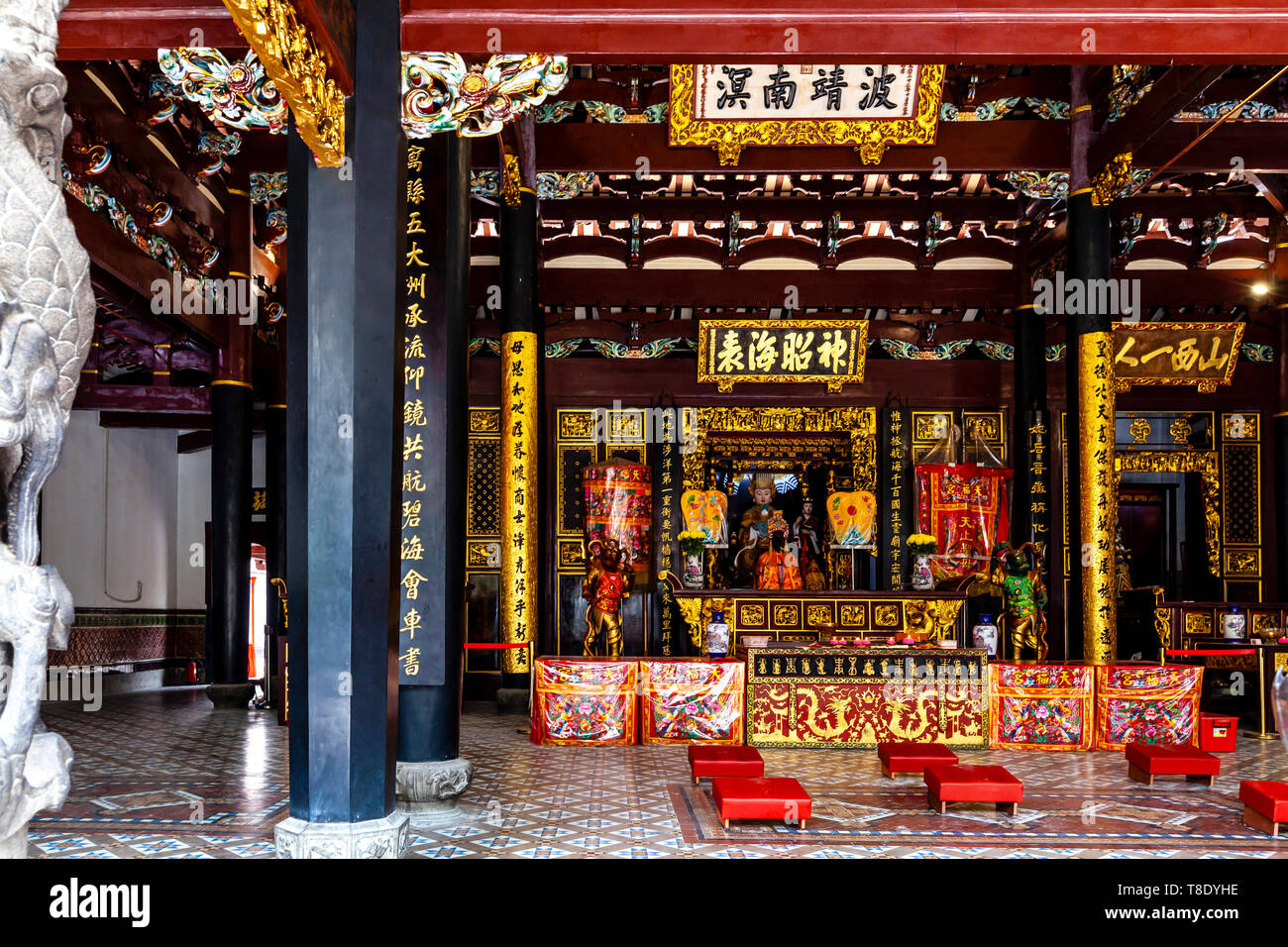 Thian hock keng temple singapore hi-res stock photography and images ...