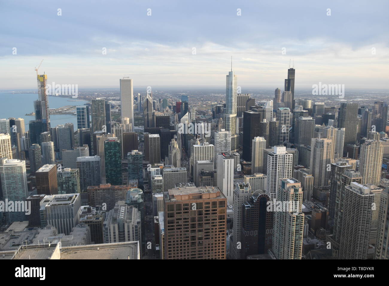 View of the Chicago skyline seen from the 360 Chicago observation deck ...