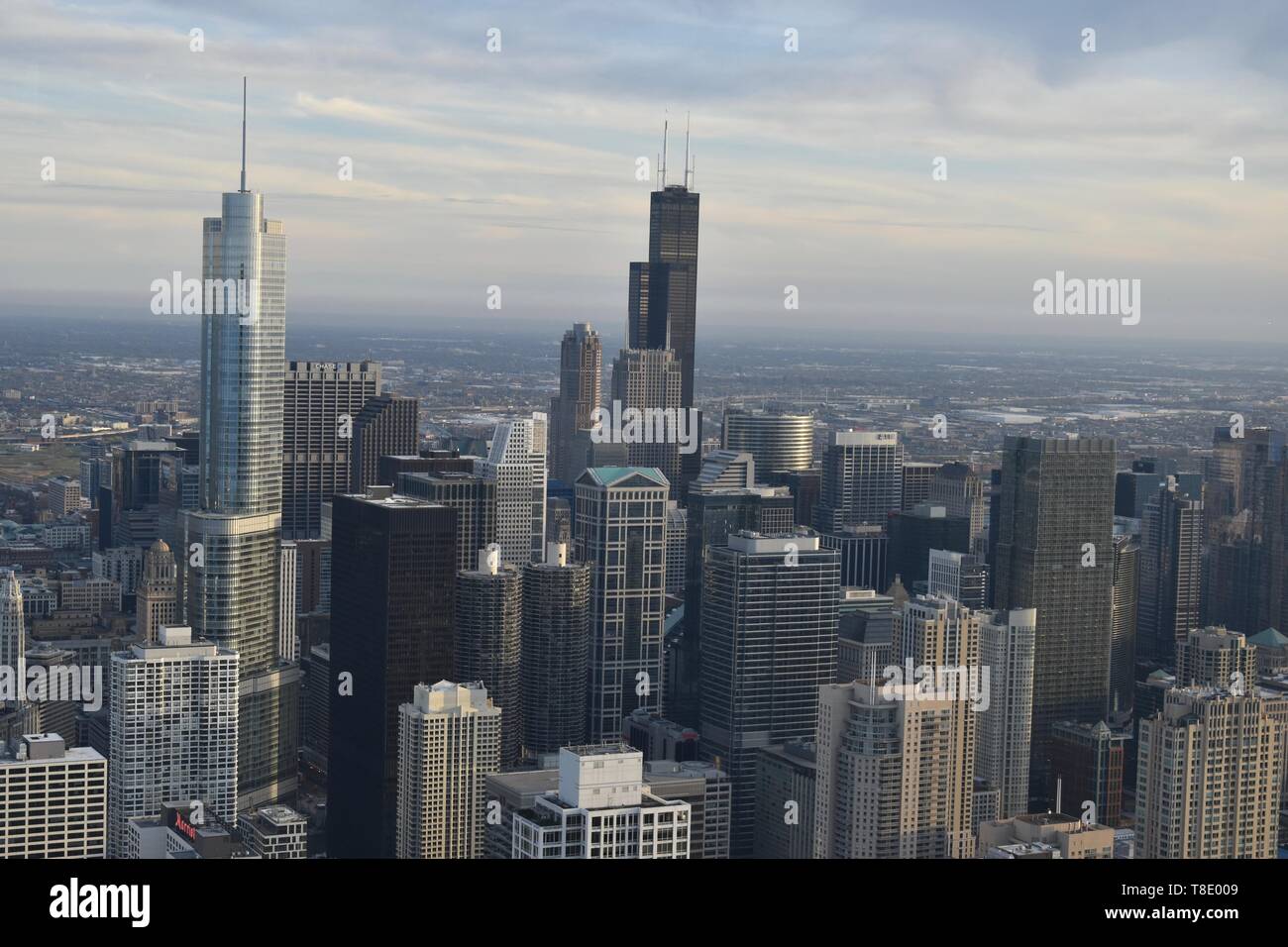 View of the Chicago skyline seen from the 360 Chicago observation deck ...