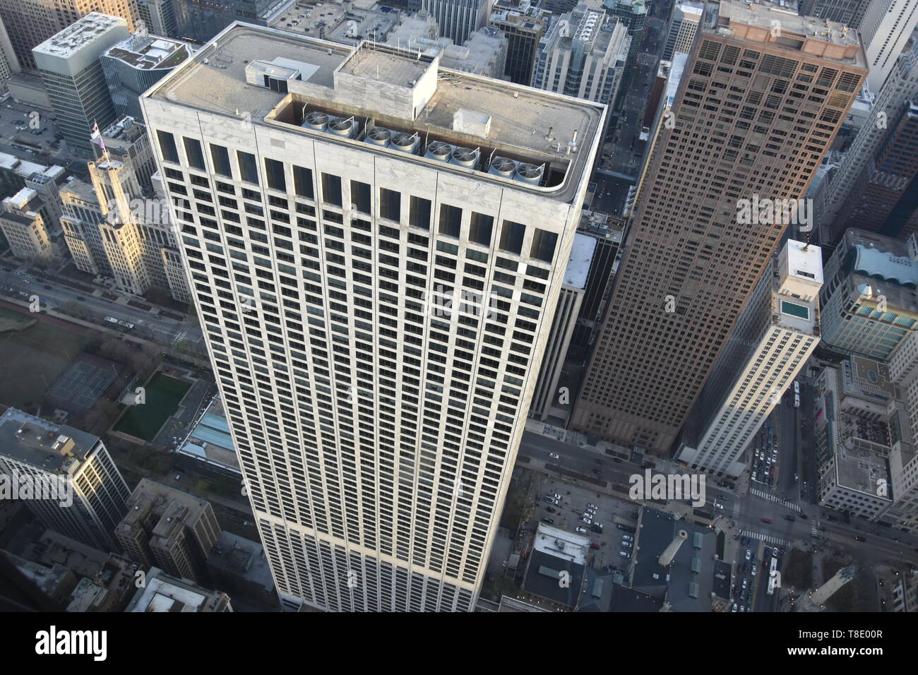 View of the Chicago skyline seen from the 360 Chicago observation deck ...