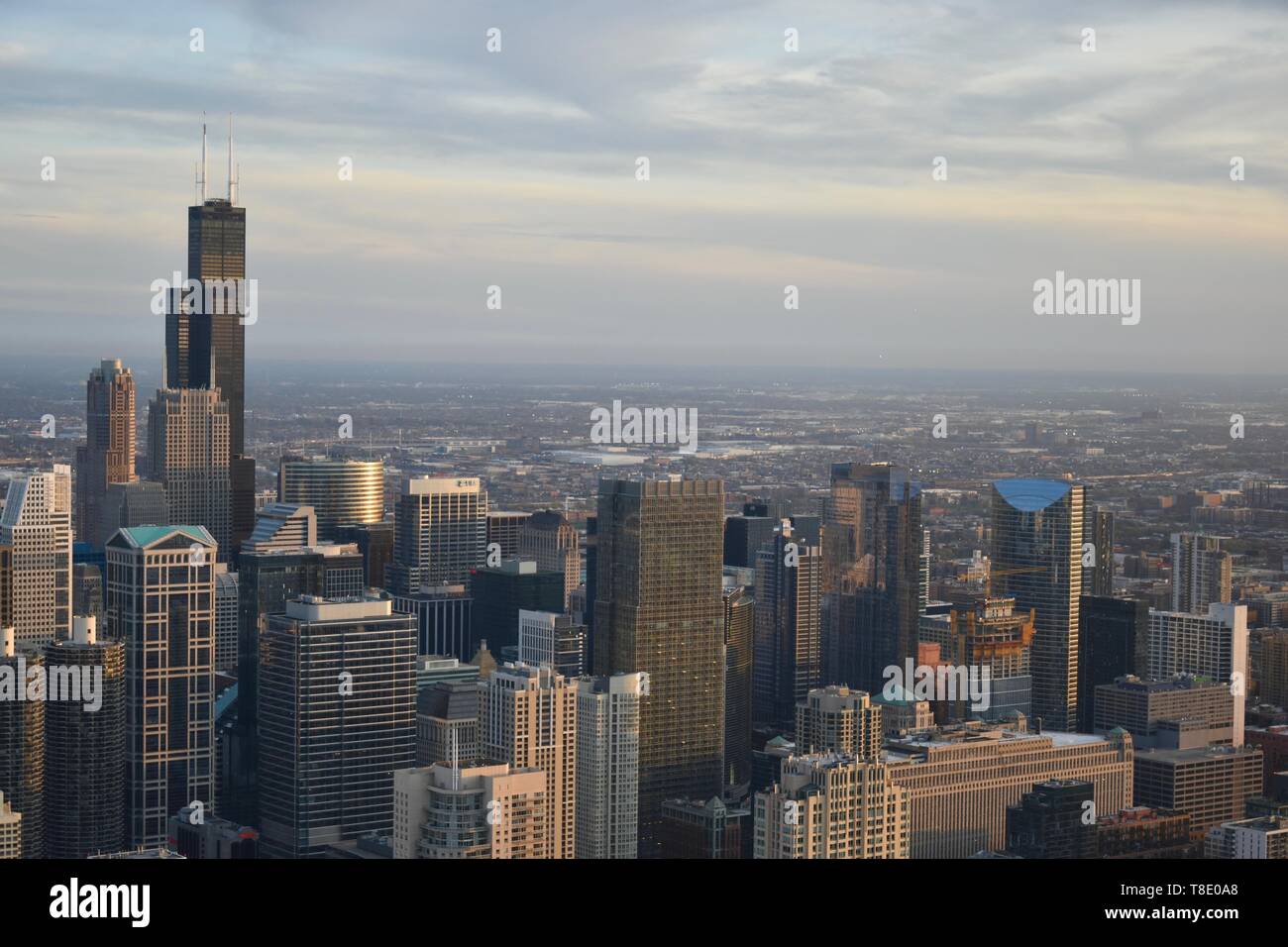 View of the Chicago skyline seen from the 360 Chicago observation deck ...