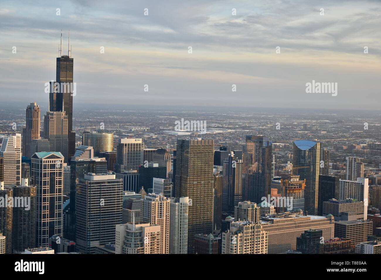 View of the Chicago skyline seen from the 360 Chicago observation deck ...
