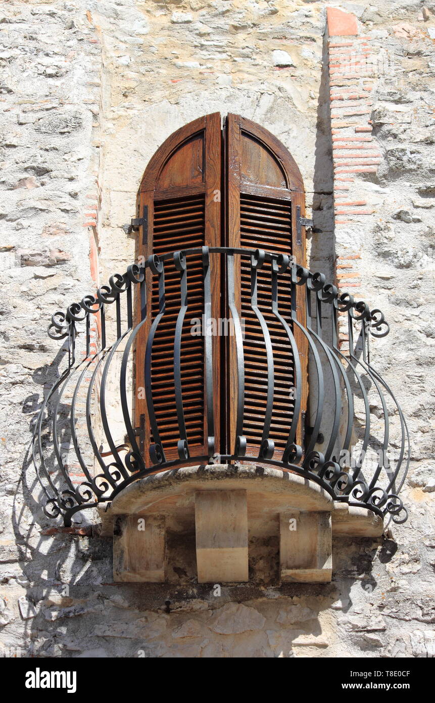 Medieval window shutters hi-res stock photography and images - Alamy