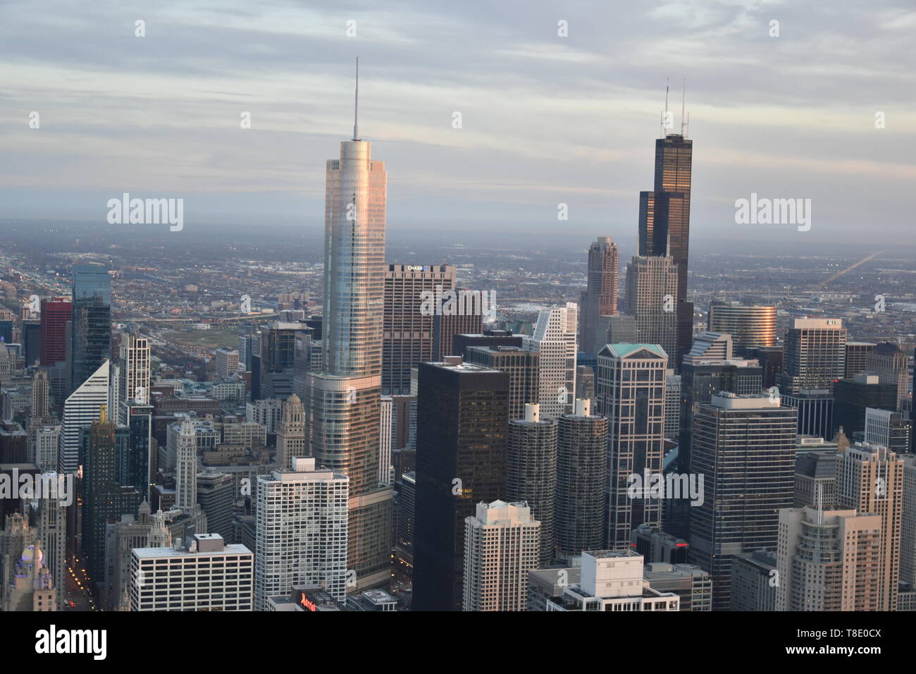 View of the Chicago skyline seen from the 360 Chicago observation deck ...