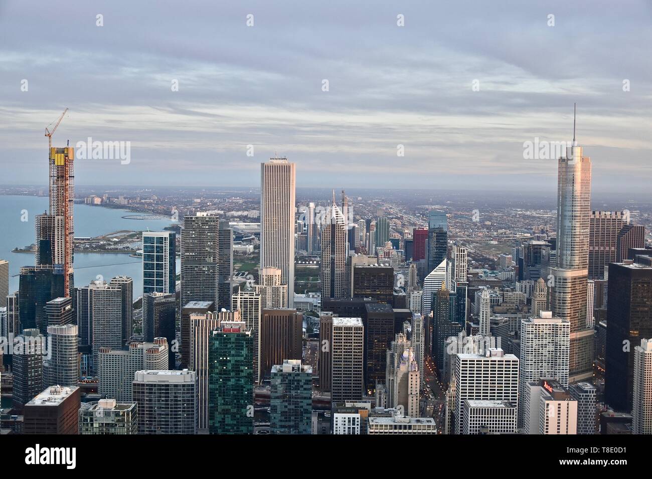 View of the Chicago skyline seen from the 360 Chicago observation deck ...