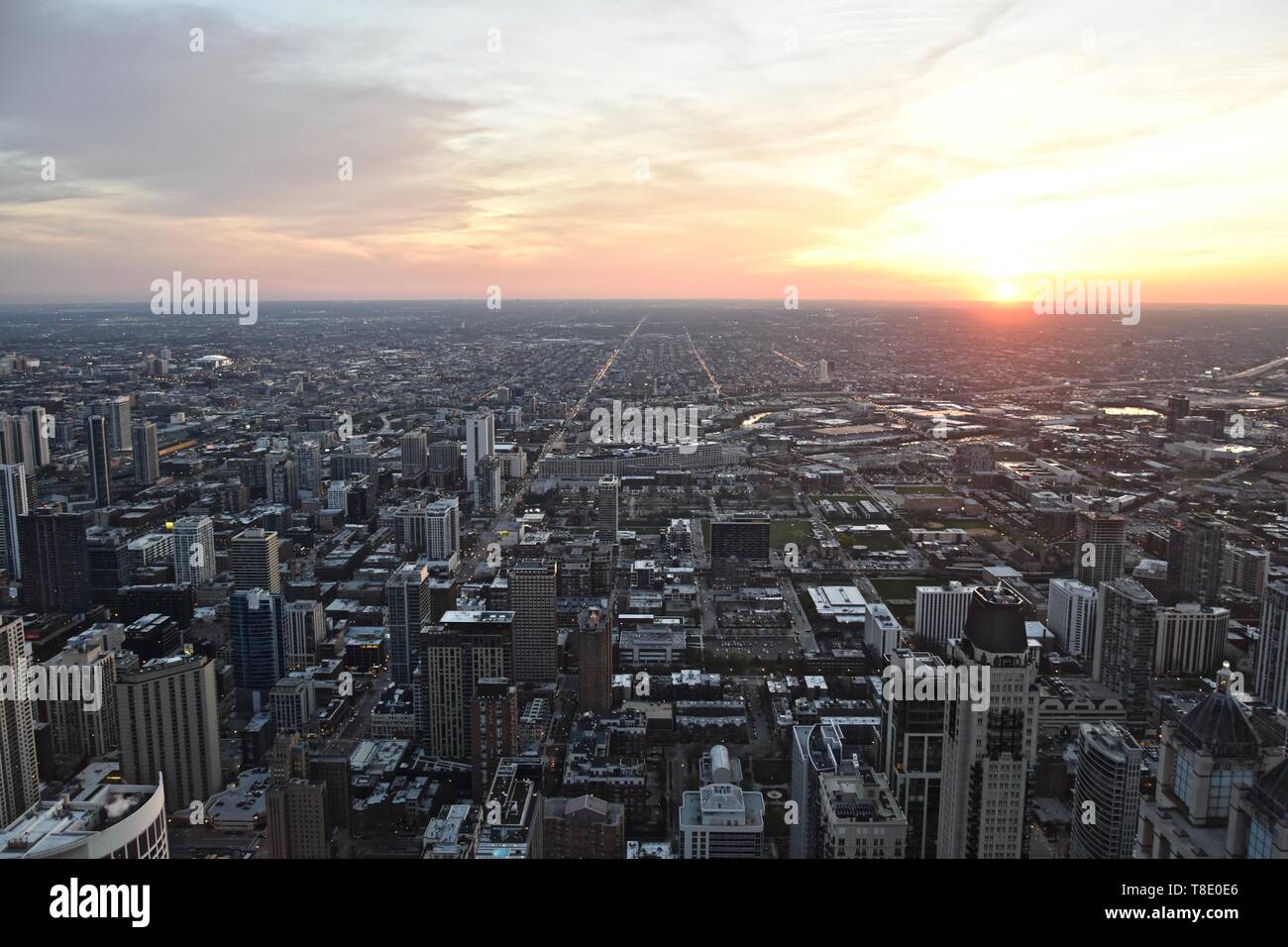 View of the Chicago skyline seen from the 360 Chicago observation deck ...