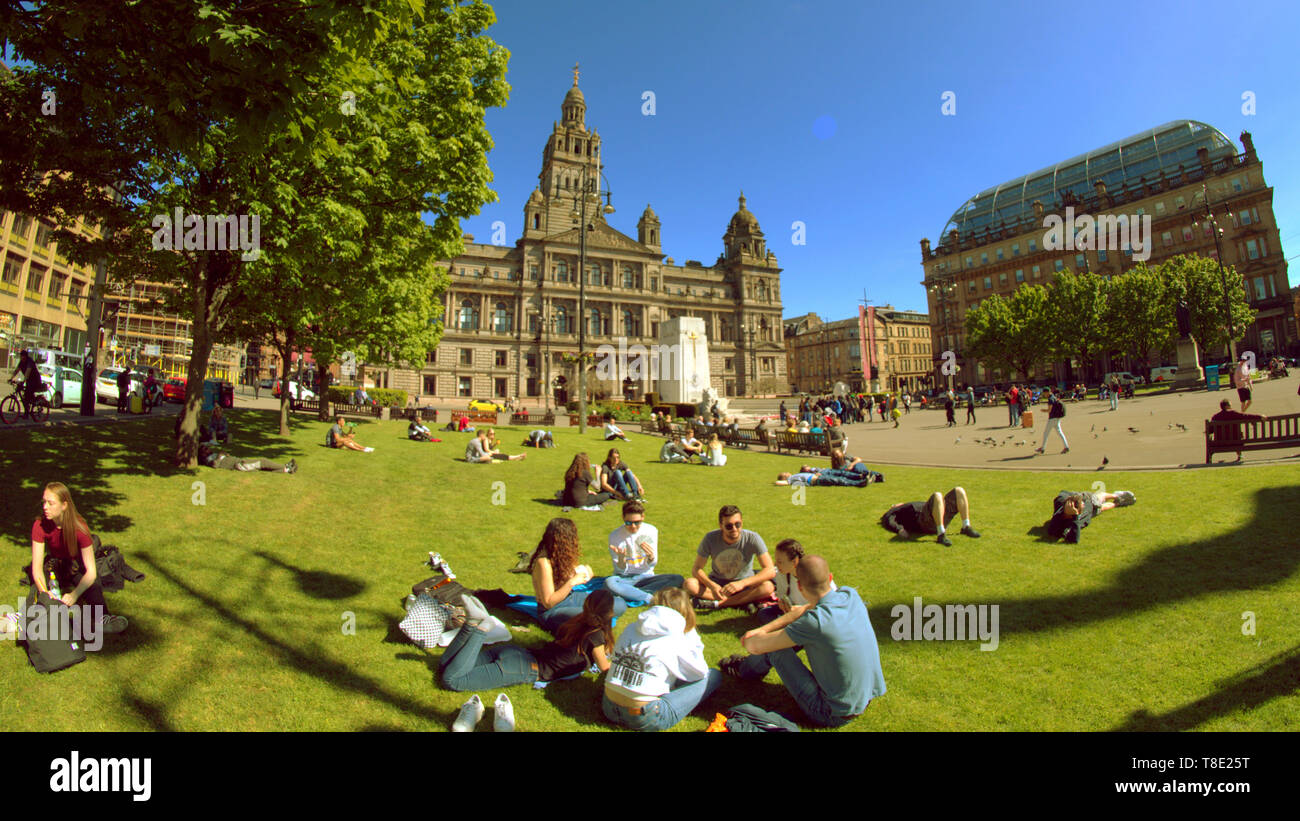 Glasgow, Scotland, UK, 12th May, 2019, UK Weather. Sunny scorcher of a ...