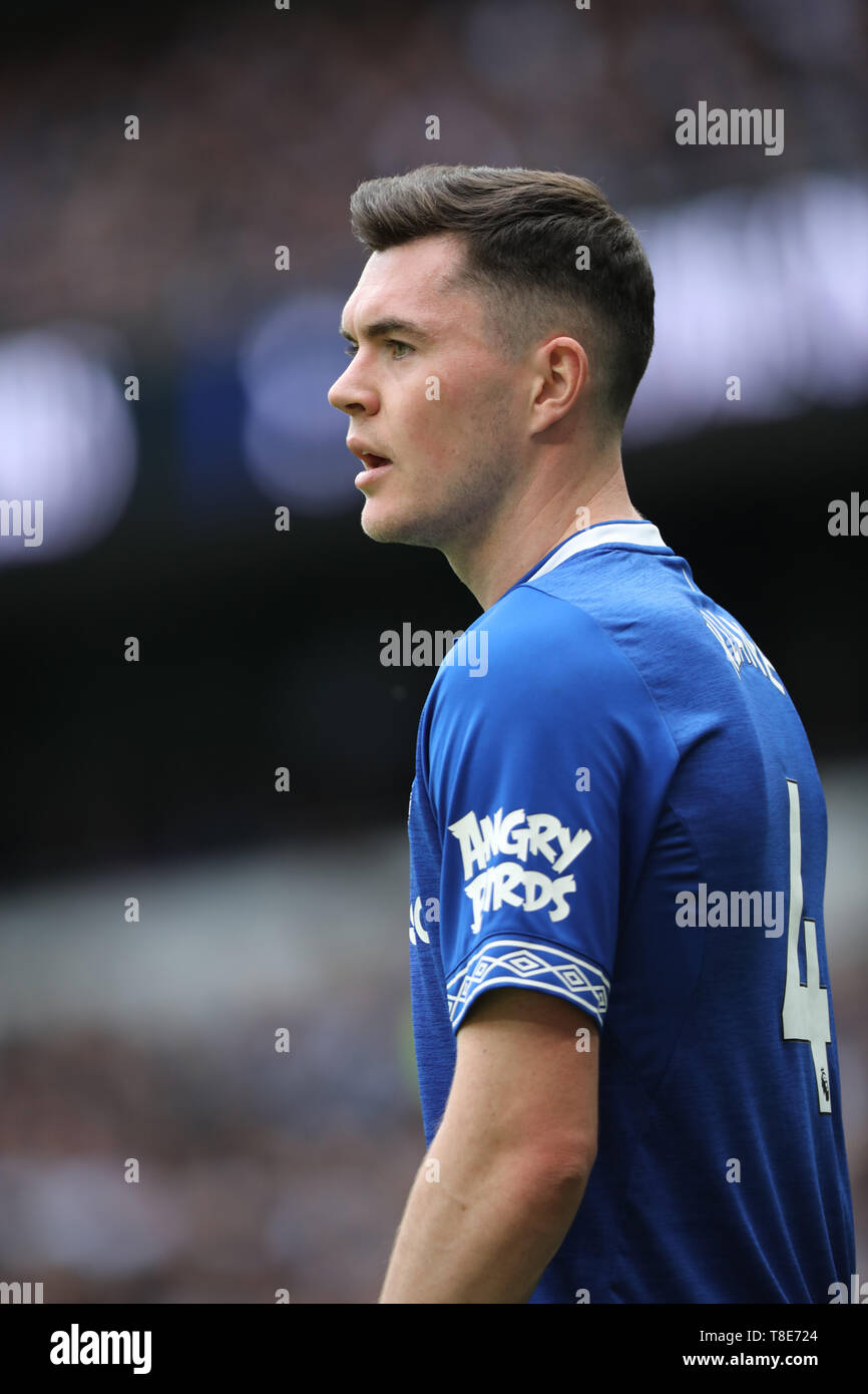 Michael keane everton hi-res stock photography and images - Alamy