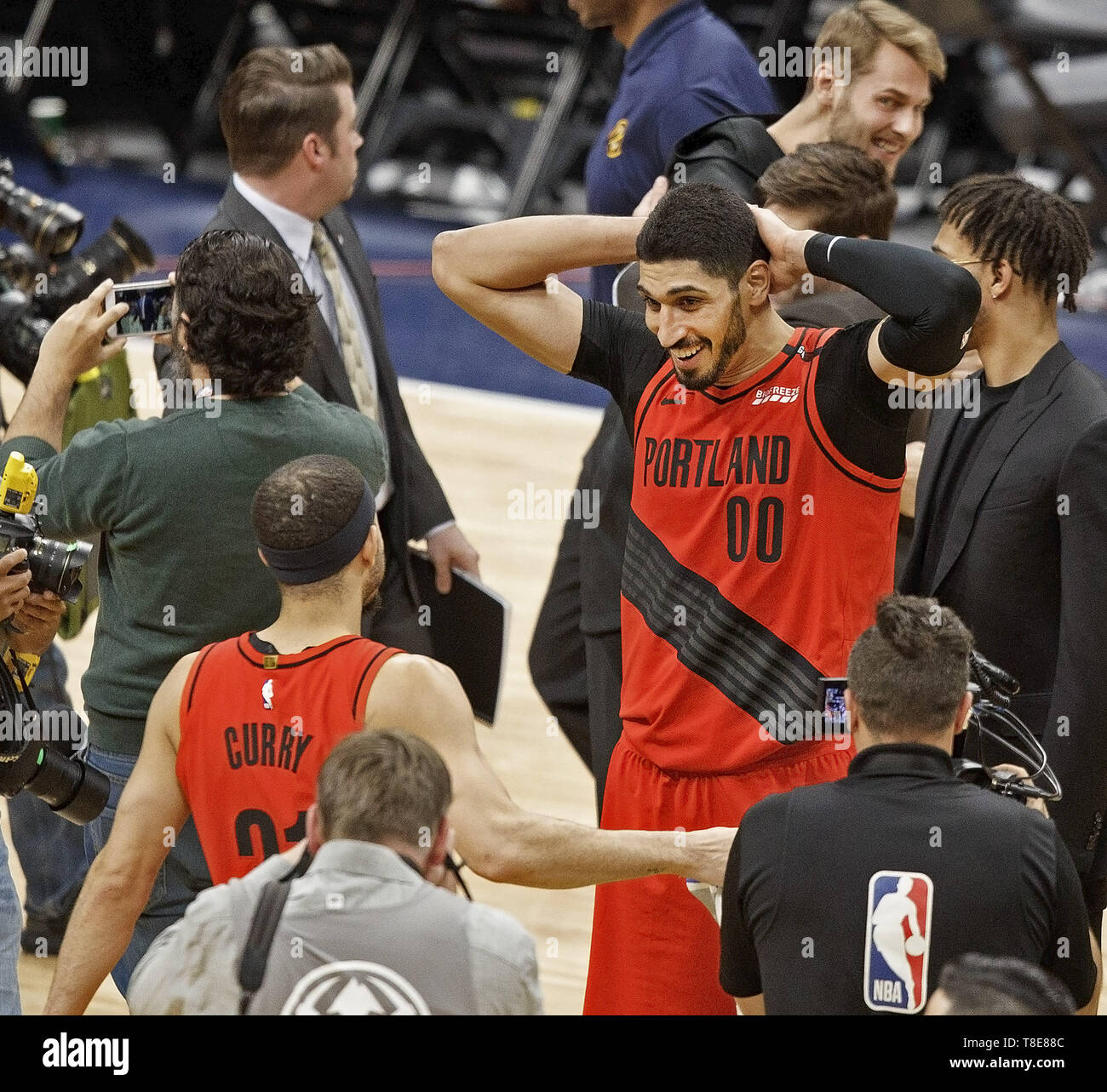 Team hug victory hi-res stock photography and images - Alamy