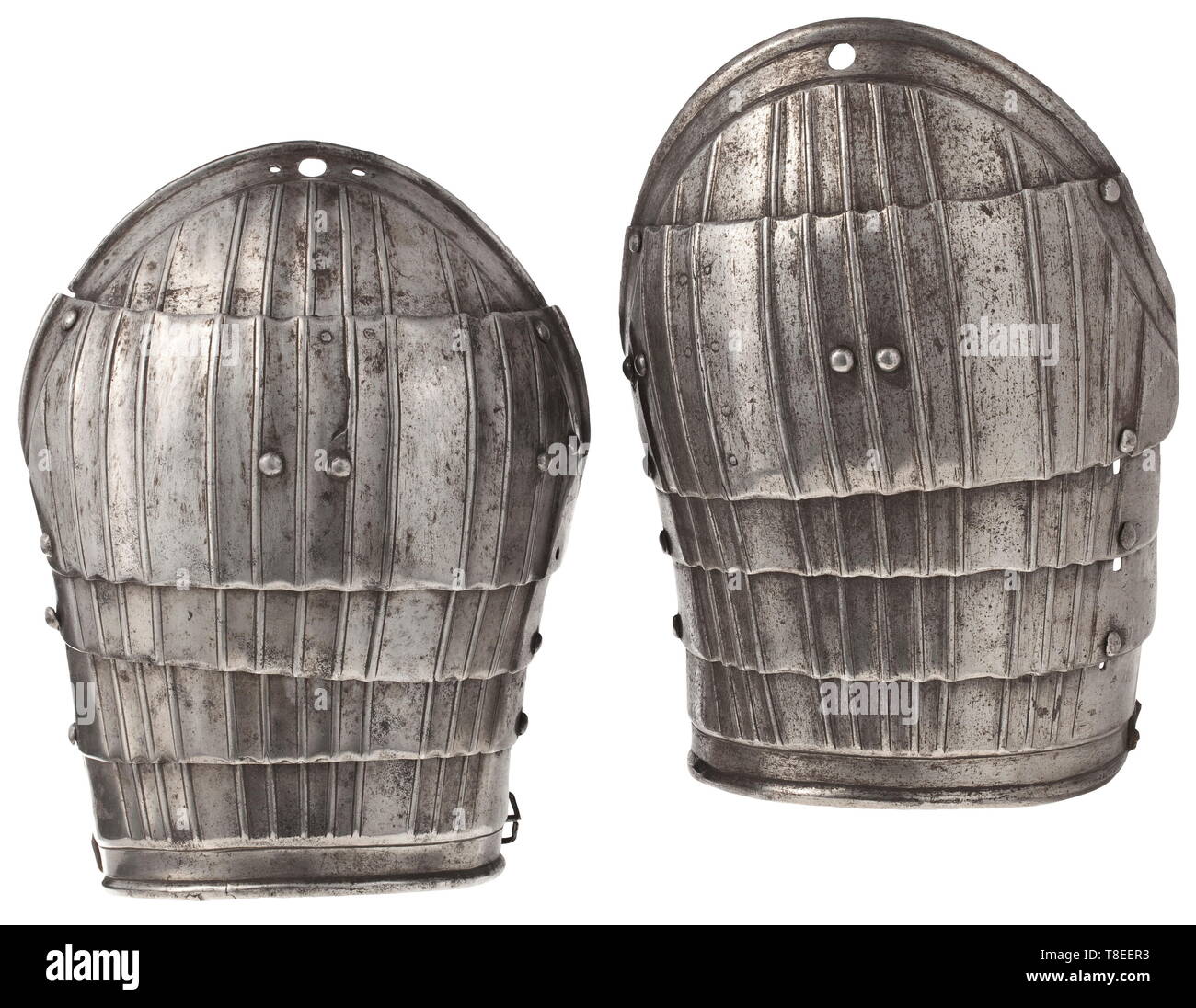 Two German fluted light spaulders for a "Maximilian" armour with minor ...