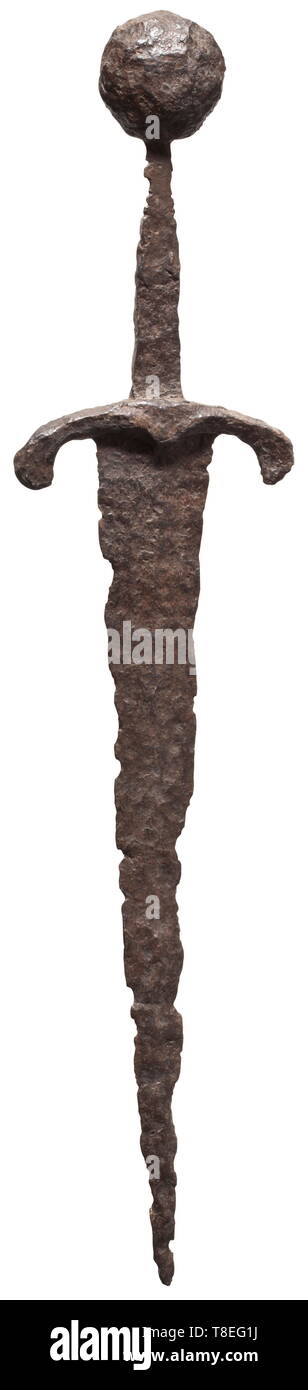Quillon dagger hi-res stock photography and images - Alamy