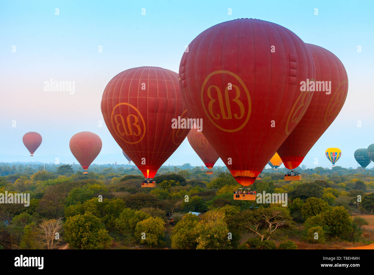 Hot air balloon in Bagan (Myanmar Stock Photo - Alamy