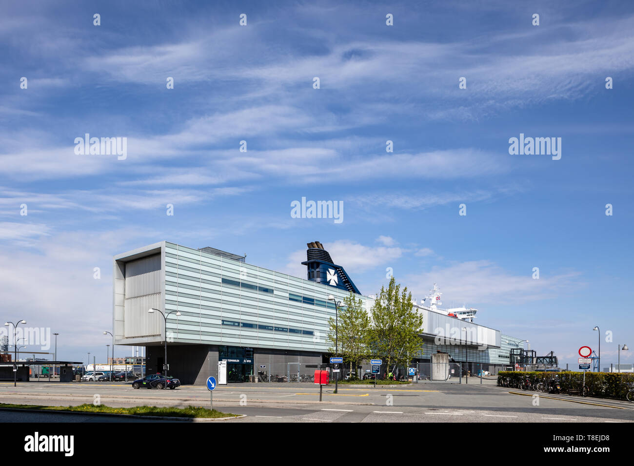 Dfds ferry hi-res stock photography and images - Alamy