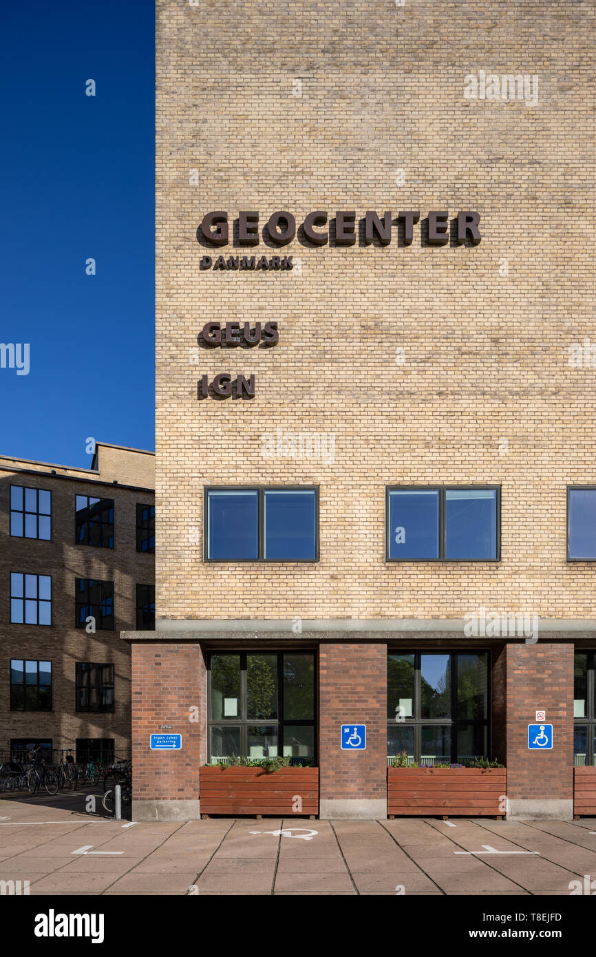 Geological survey building hi-res stock photography and images - Alamy