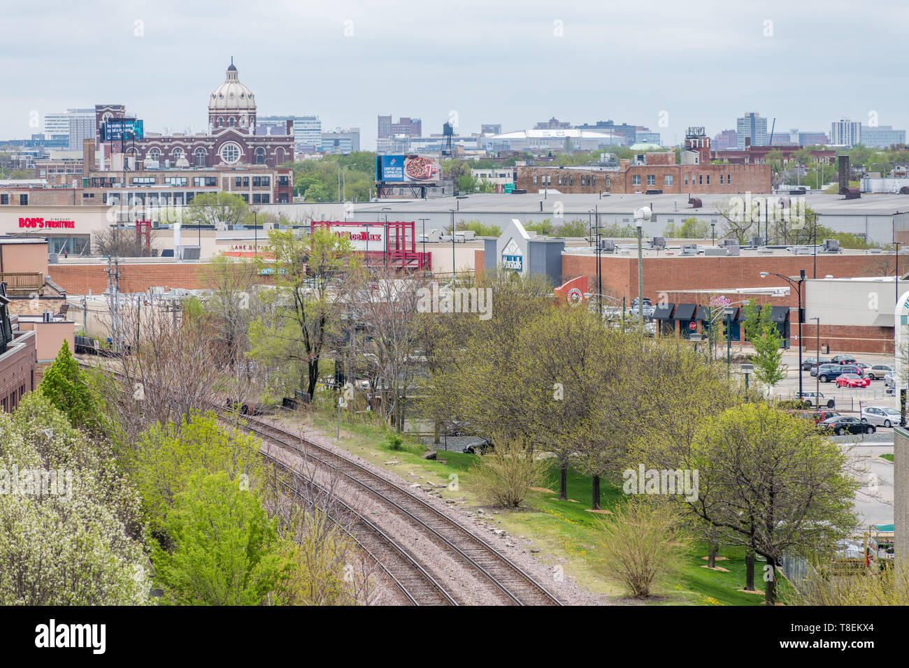 Aerial view of Metra tracks in the Lakeview neighborhood Stock Photo ...