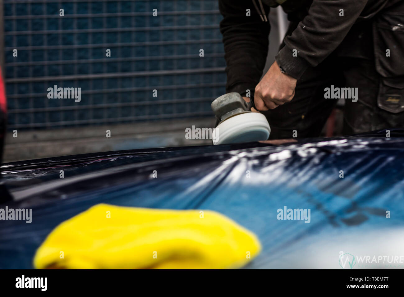 Auto repair paint hi-res stock photography and images - Alamy