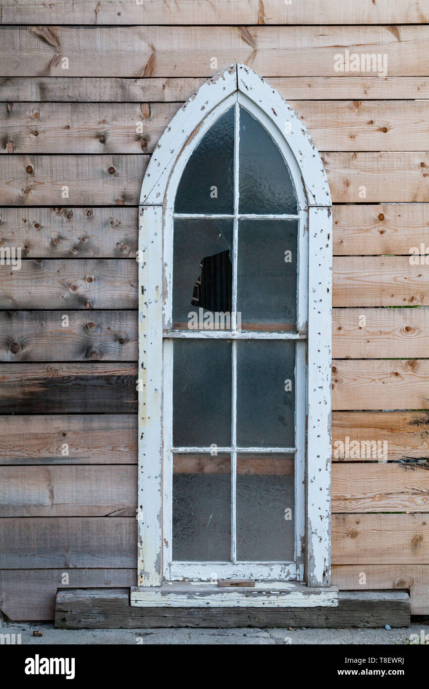 old arched window Stock Photo - Alamy