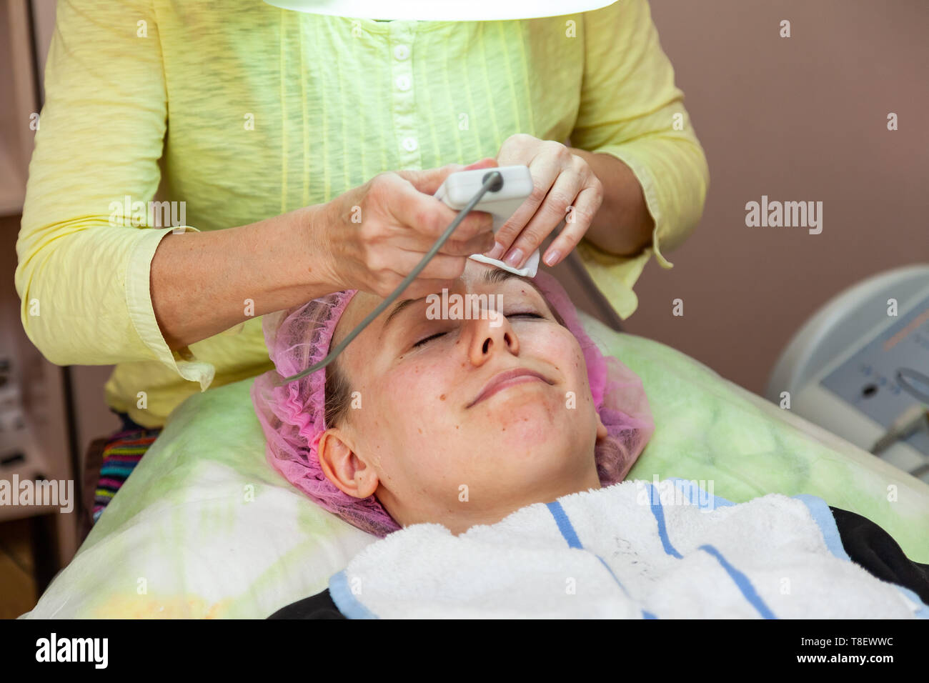 Ultrasonic Chromotherapy High Resolution Stock Photography and Images ...