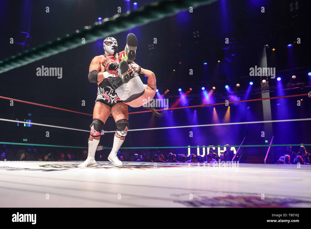 Cesar gonzalez wrestler hi-res stock photography and images - Alamy