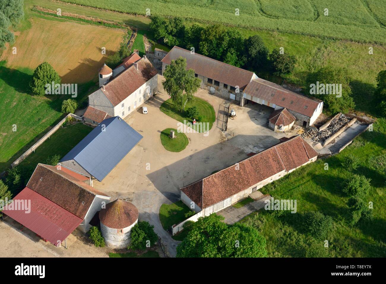 Grain farm hi-res stock photography and images - Alamy