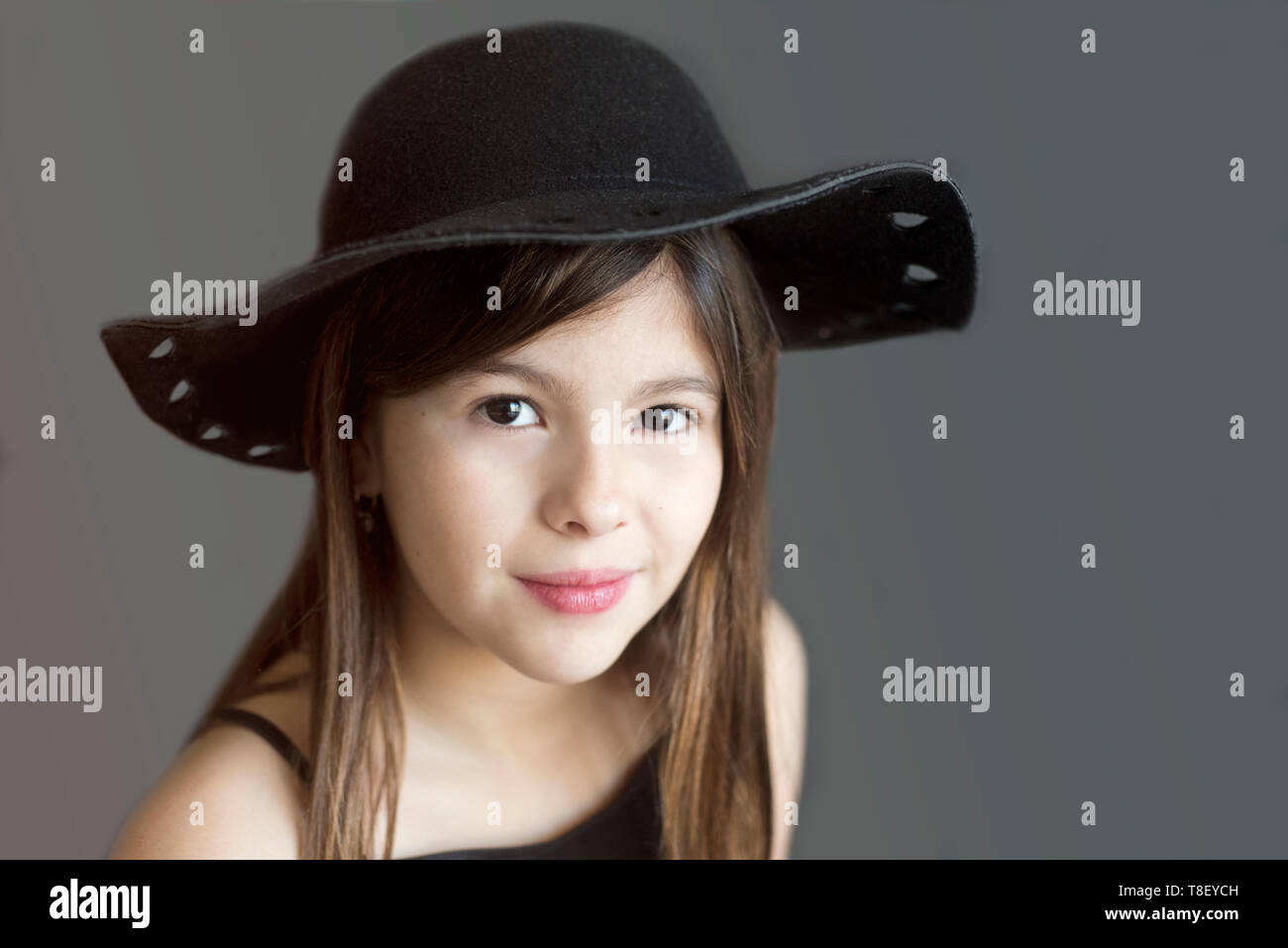 Beauty studio shoot hi-res stock photography and images - Alamy