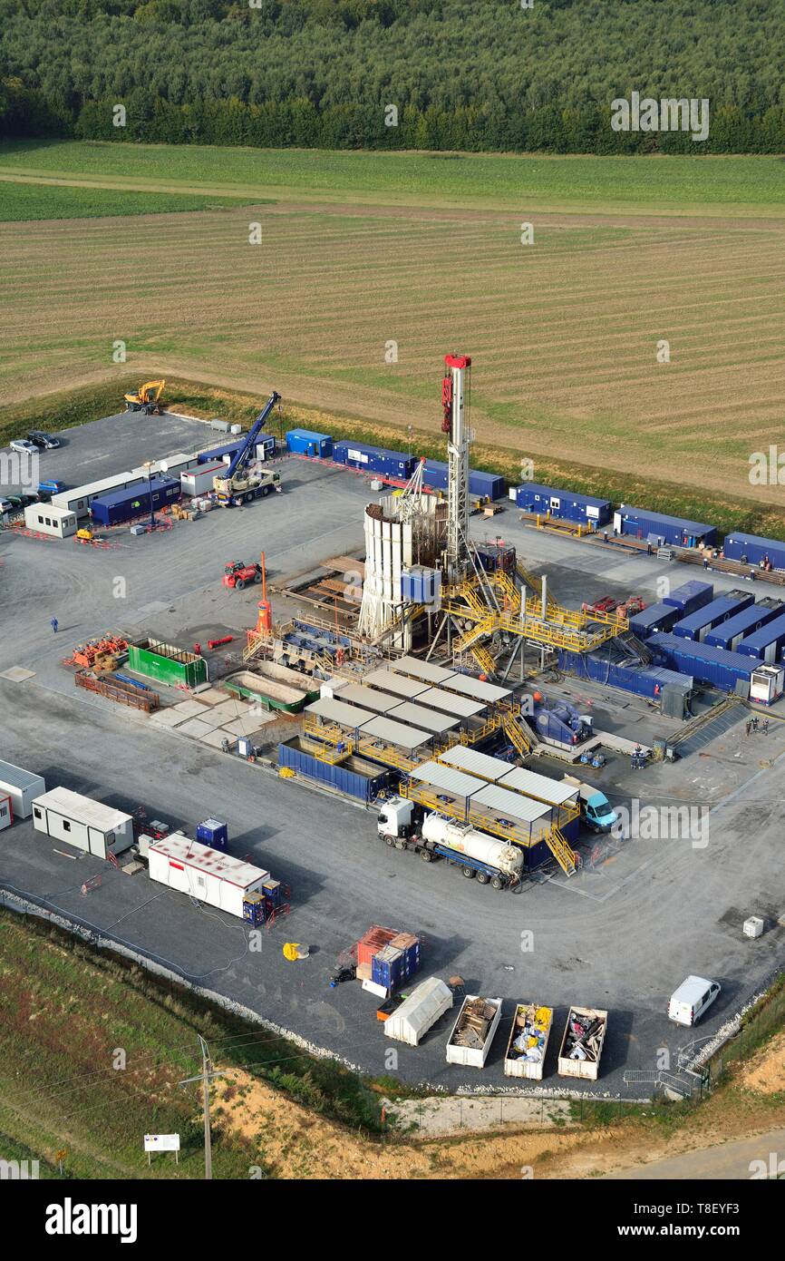 Hess building hi-res stock photography and images - Alamy