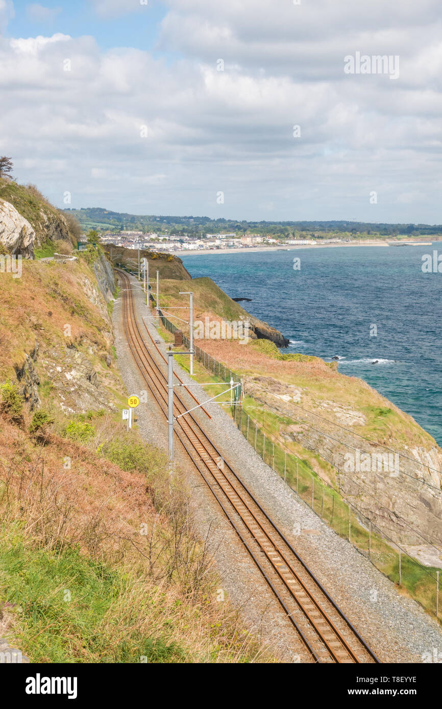 Cliff side railway hi-res stock photography and images - Alamy
