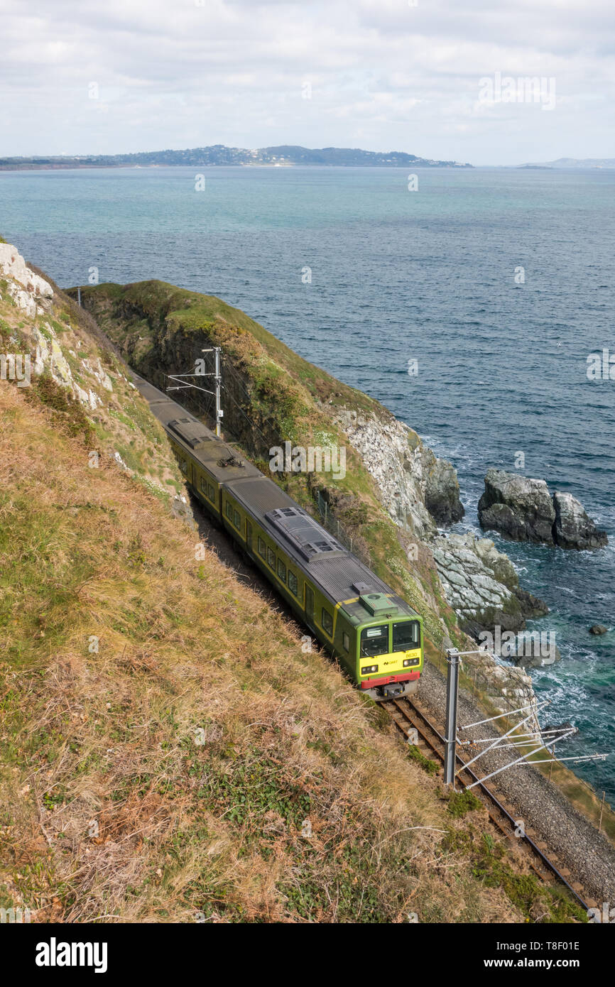 Railroad track ocean side coast hi-res stock photography and images - Alamy