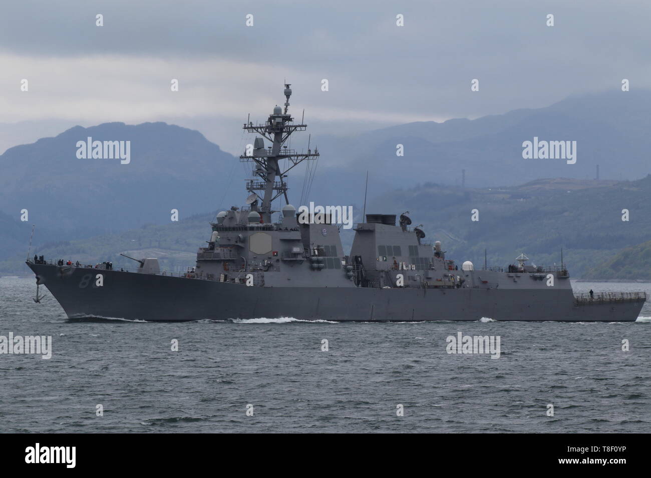 The guided missile destroyer uss roosevelt ddg 80 hi-res stock ...